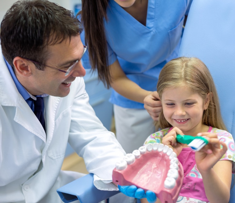 Pediatric Dental Exam and Cleaning in Glendale AZ | Braces for Kids